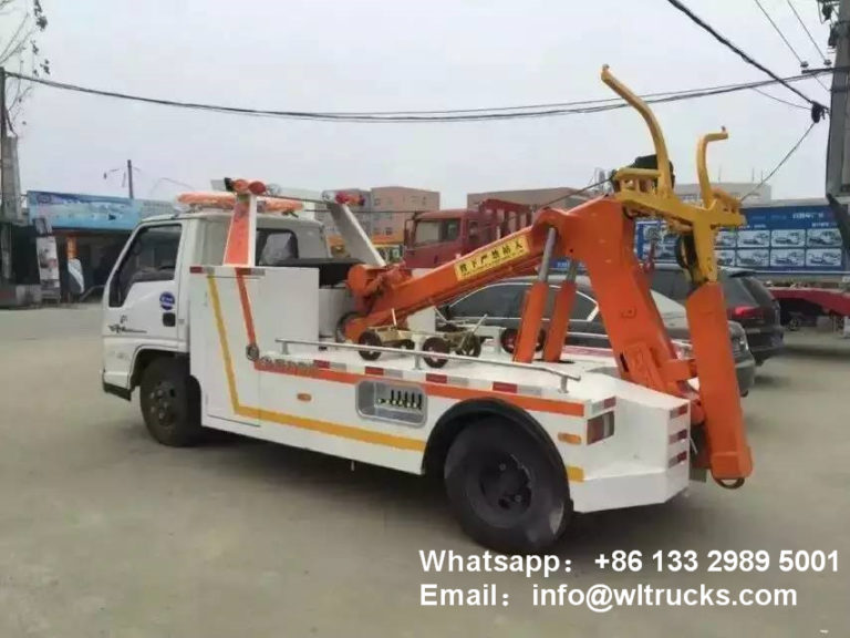 JMC small 3 ton Towing wrecker truck - fuel truck,sewage suction truck ...