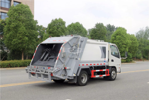 3000l Rear loading garbage compactor truck