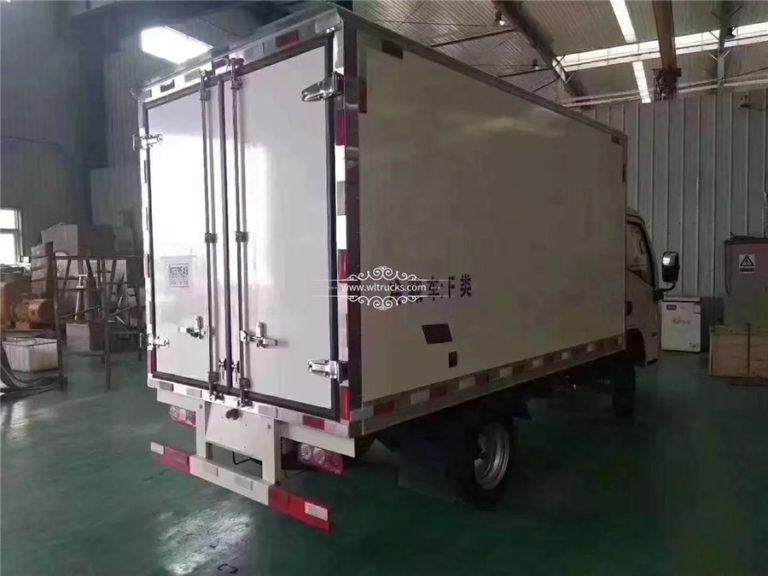 Yuejin mini 2 ton freezer delivery truck