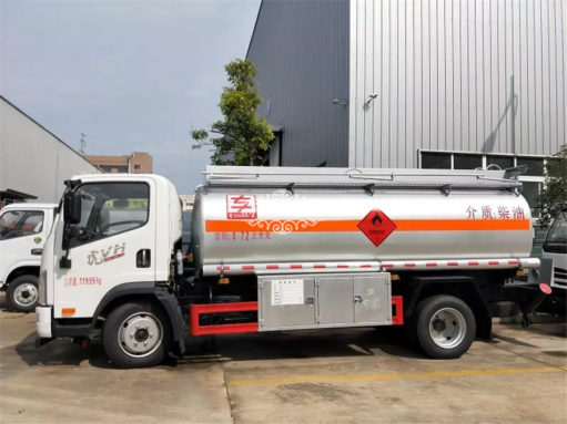 FAW 8 ton oil tanker truck