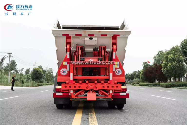 5cbm Rear loading compactor garbage truck