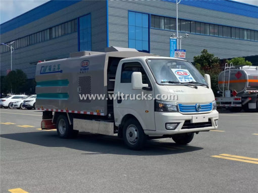 Dongfeng electric small 2 ton sweeping truck