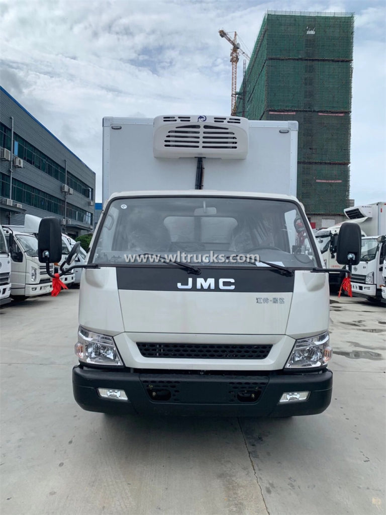 3 ton JMC Shunda Wide Body van box refrigerator truck