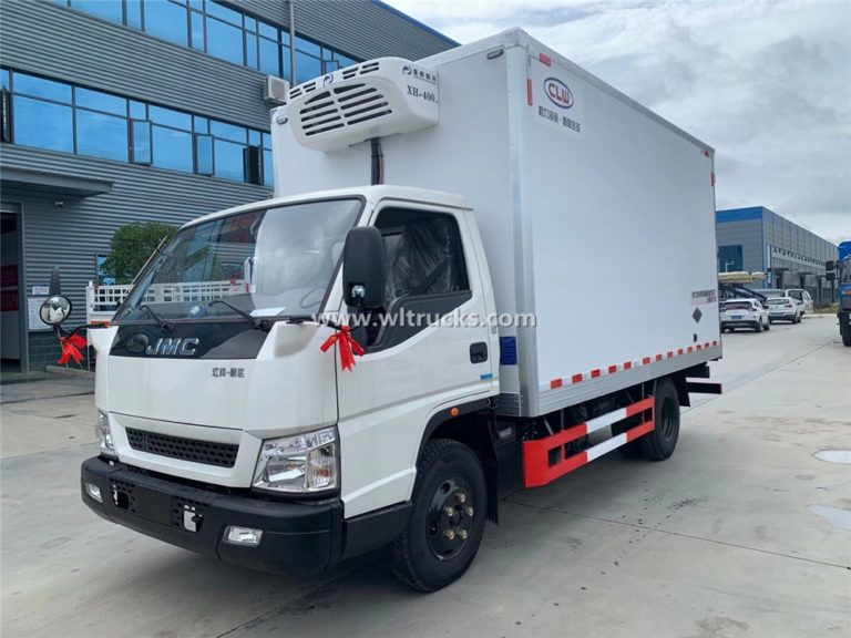 3 ton JMC Shunda Wide Body van box refrigerator truck