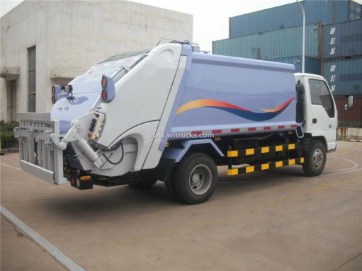 Japan Isuzu 600P 5cbm Garbage Compactor Trucks
