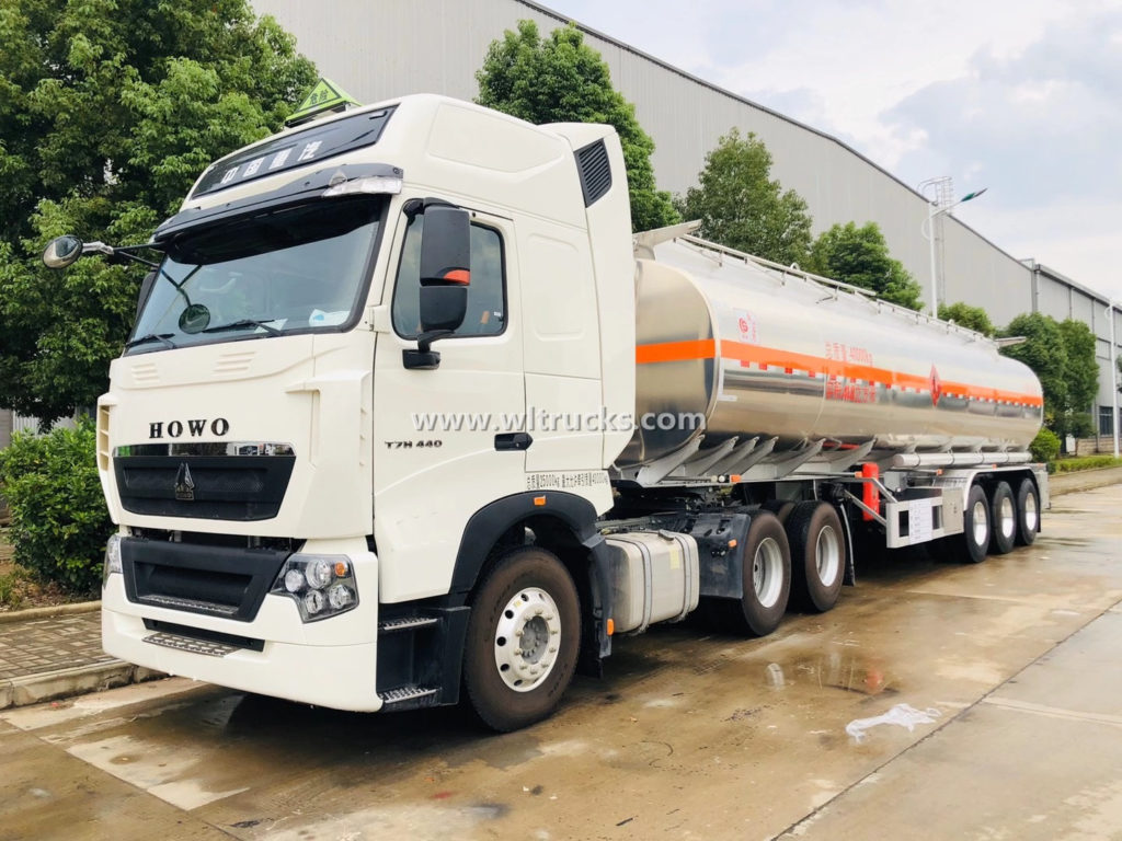 Sinotruk Howo 42000L fuel tank truck semi trailer
