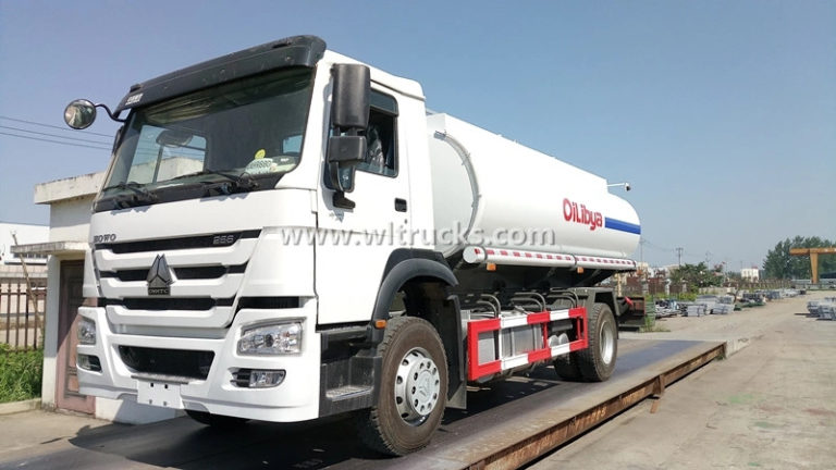 HOWO 16000 Liters Mobile Oil Tank Refuel Truck
