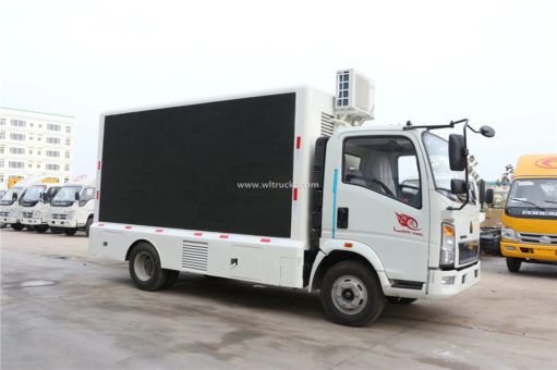 Howo Light Duty Mobile LED Billboard Advertising Truck