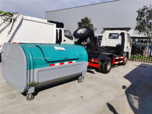 Foton 3 ton garbage container truck