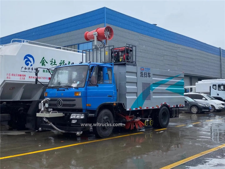 Dongfeng 16m3 sweeping machine With 30m fog cannon