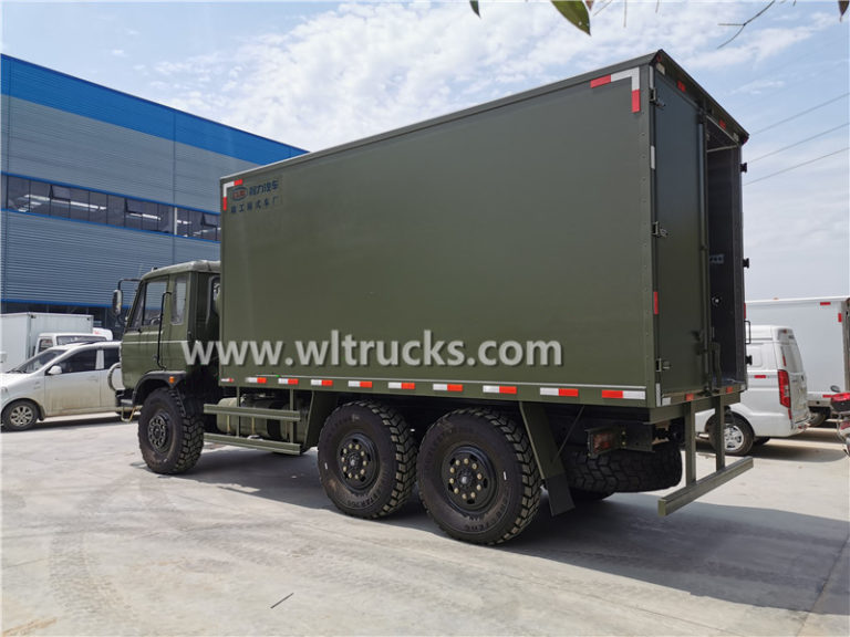 Dongfeng 6x6 refrigerator freezer truck