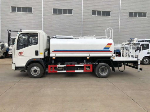 HOWO 5 ton water tanker