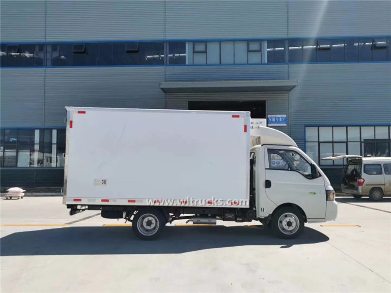 JAC diesel 1 ton refrigerated truck