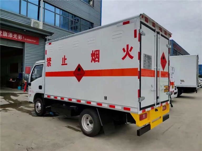 Yuejin Small Dangerous Goods Van Transport truck
